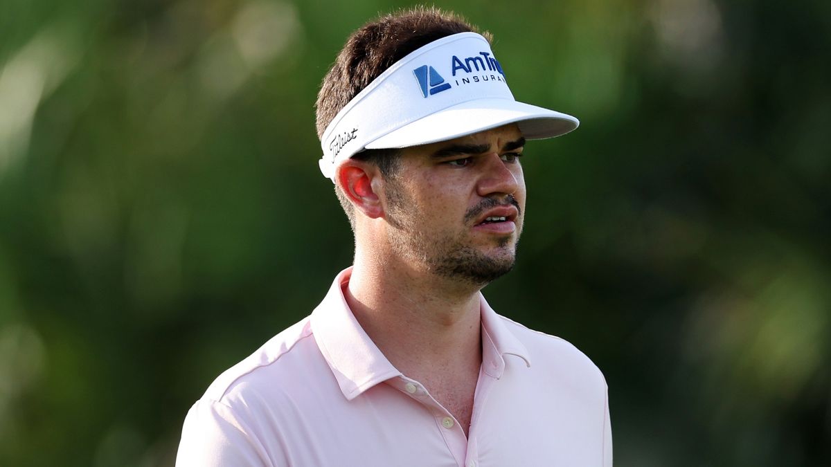 Players Championship 17th hole - Beau Hossler hits 1000th ball into ...
