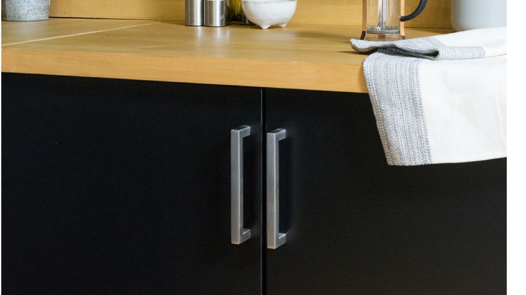 Vinyl Wrap for Kitchen Cupboards: How to Get the Best Finish | Homebuilding