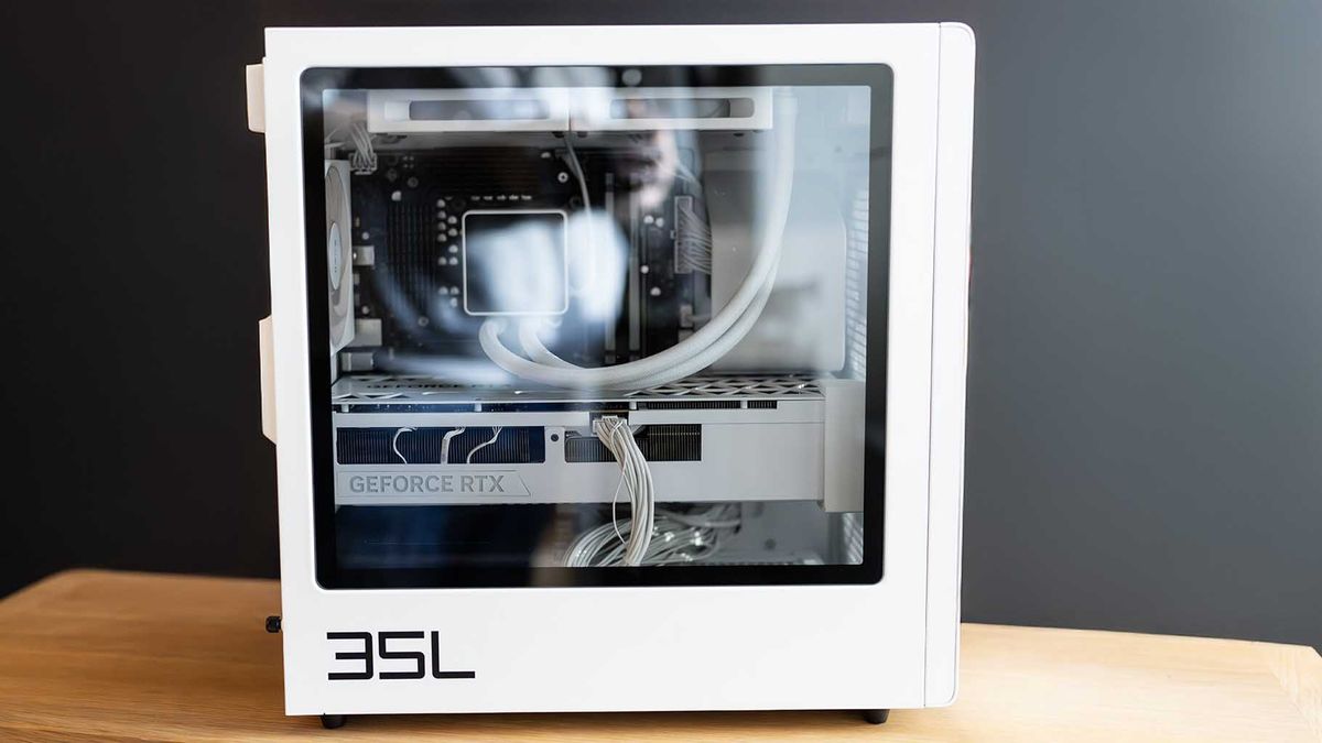 HP Omen 35L review | PC Gamer