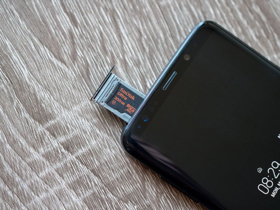 Can I use my old SD card in a new phone? | Android Central
