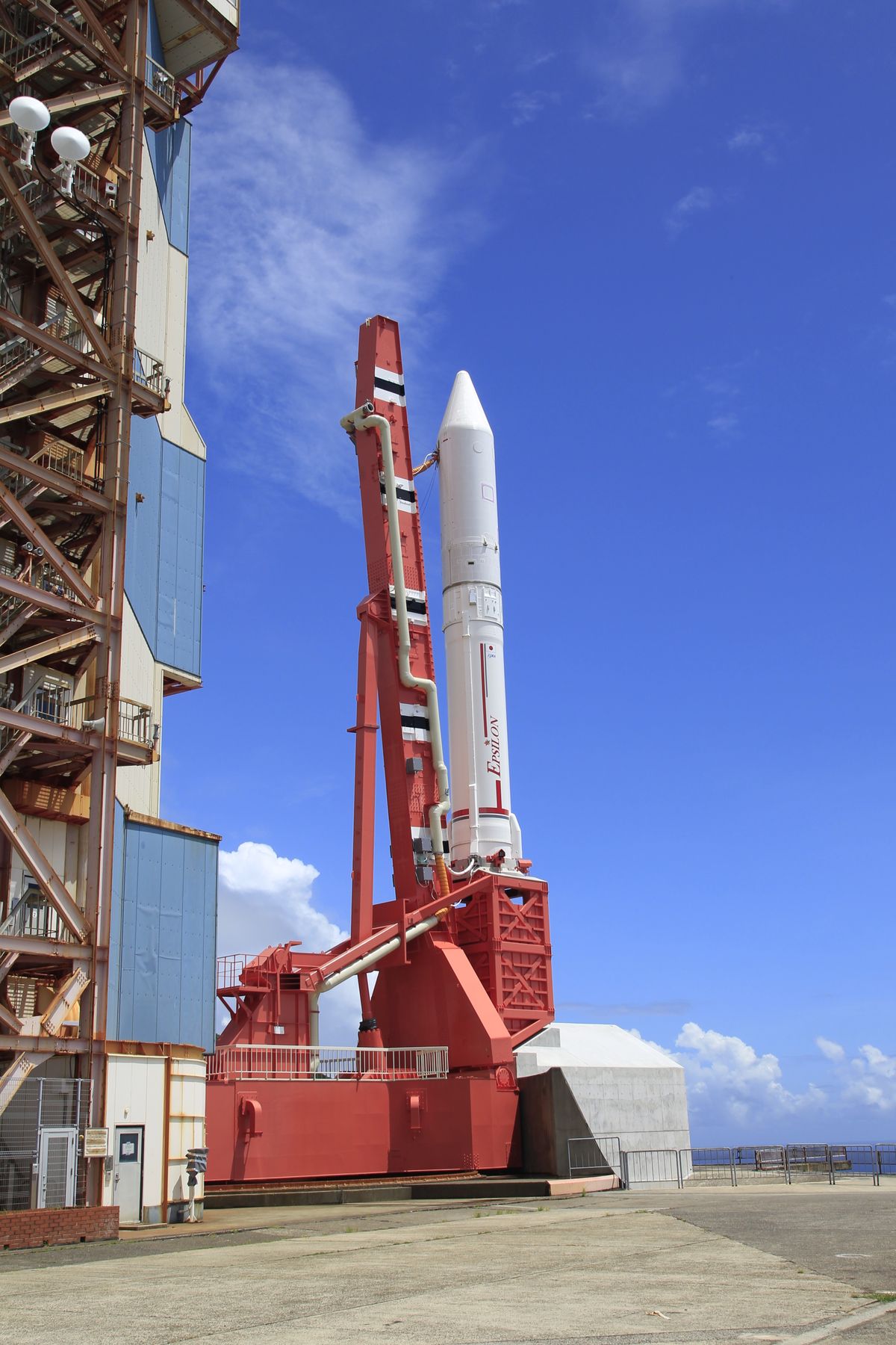 Photos: Japan's Epsilon Rocket, a Smart Booster for Space Launches ...