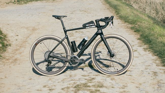 Conquering the cobbles – A brief history of Paris-Roubaix bike ...