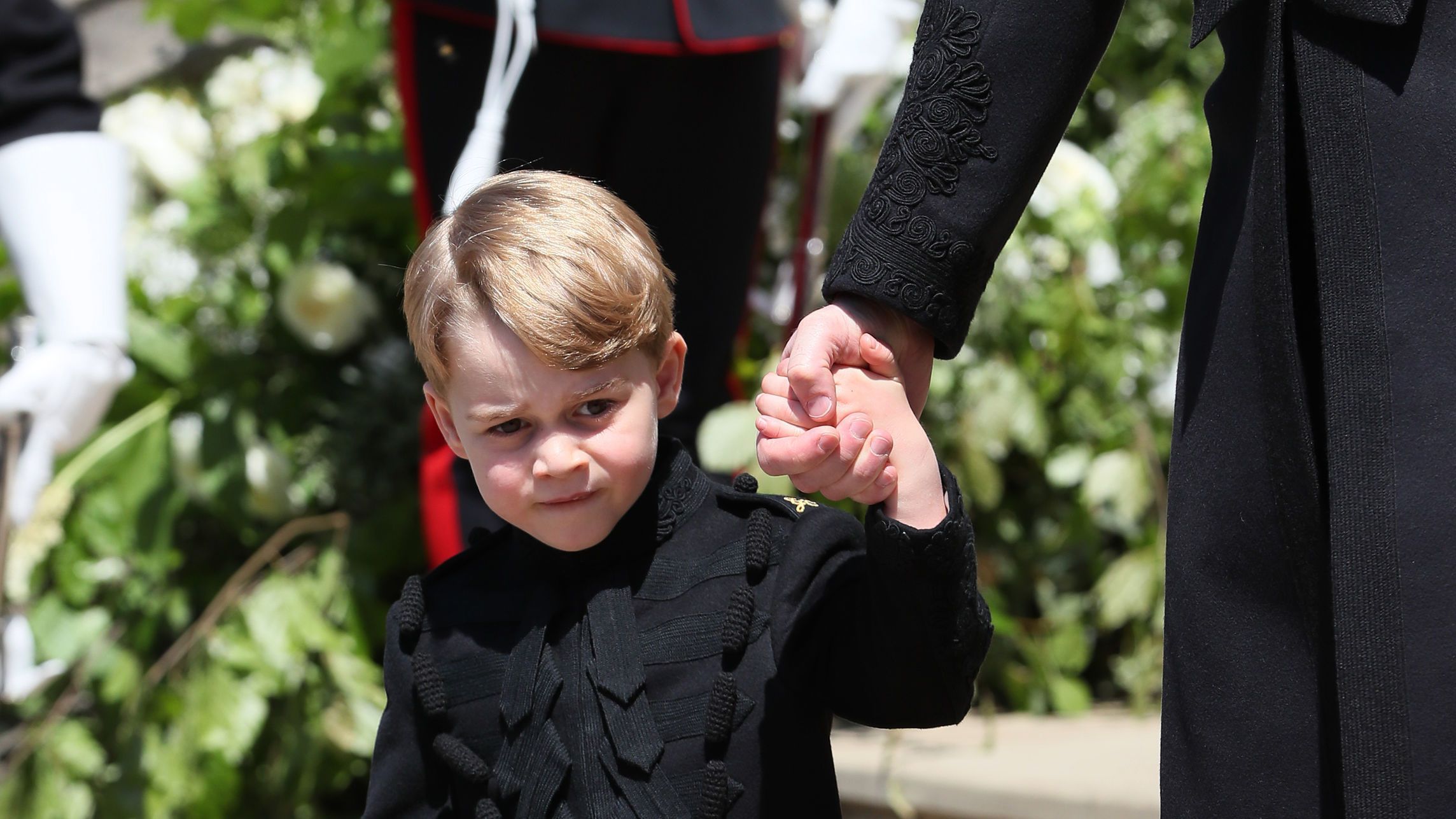 Prince George Opens His Christmas Gifts Early, Just Like Prince William ...