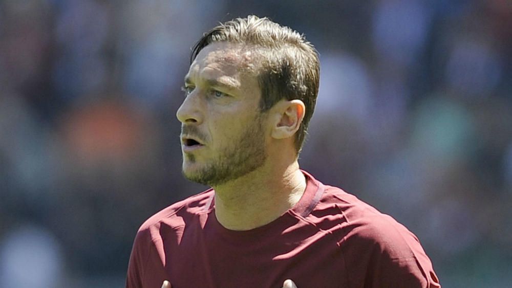 Roma sell out Olimpico for expected Totti farewell | FourFourTwo