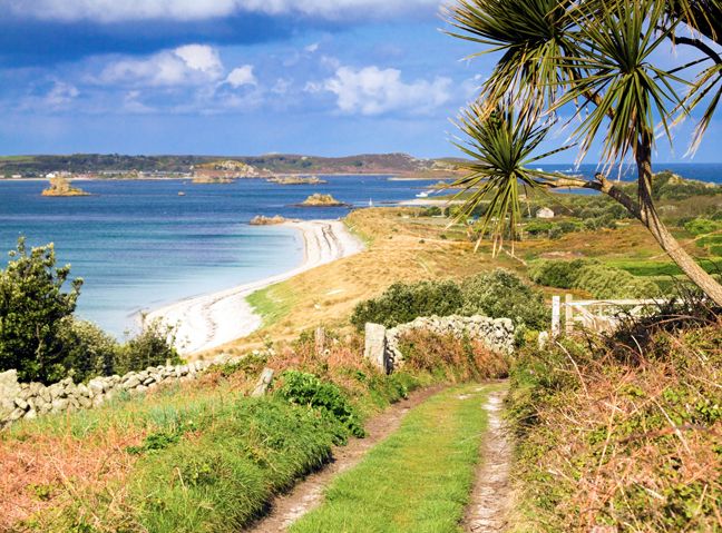 Scilly Isles Holidays: Discover The Beautiful Isles Of Scilly In April ...