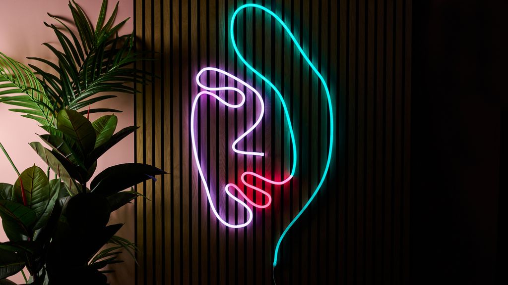Govee Neon Rope Light 2 review: creating your own neon sign just got ...