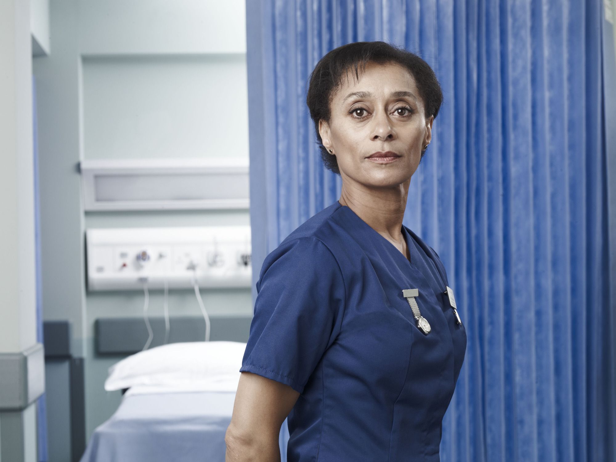 Tess delivers Fletch’s baby! | Episode | Casualty | What's on TV | What ...