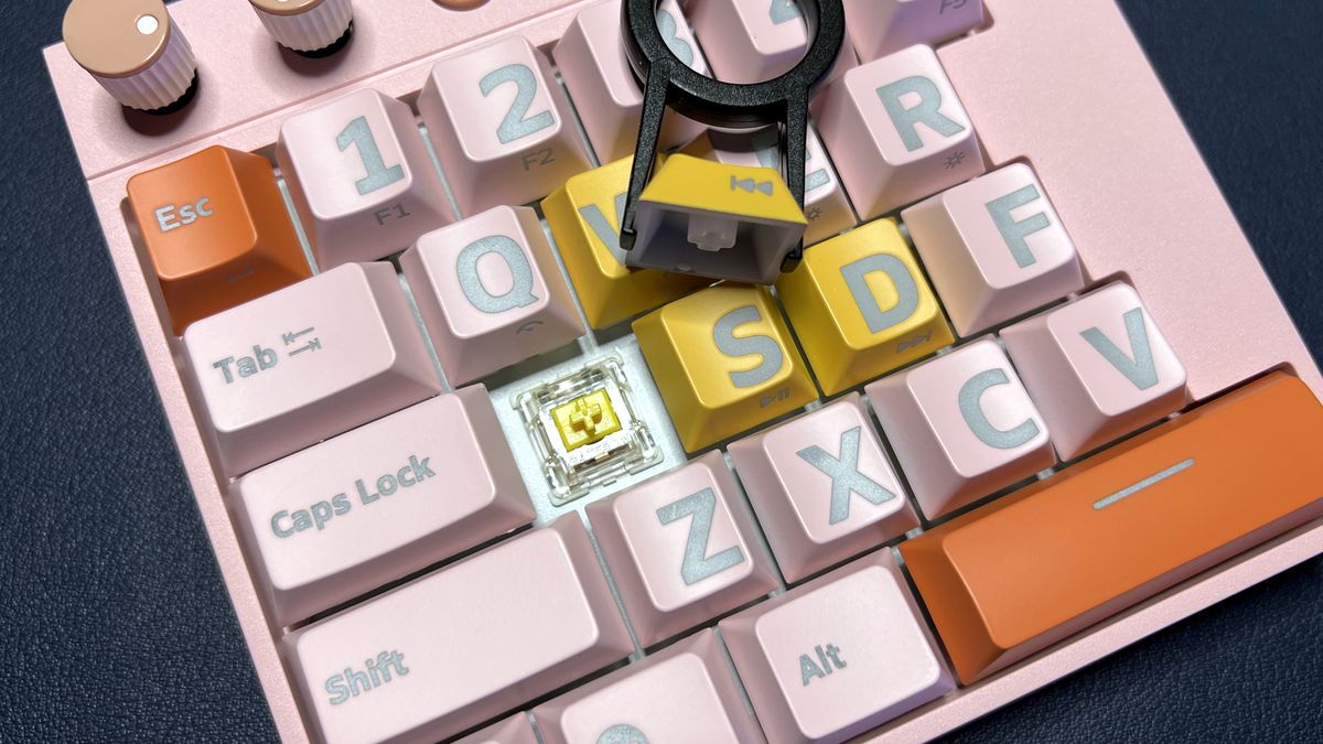 The Shrimp Keyboard Review: 25 Keys Dedicated to Gaming | Tom's Hardware