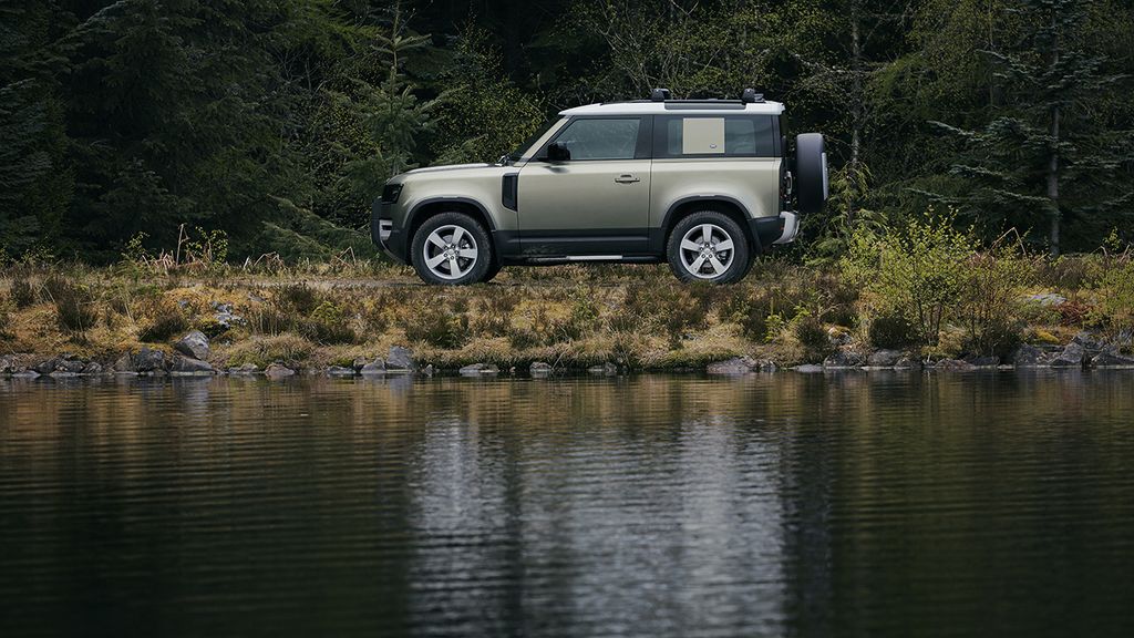 New Land Rover Defender image gallery: official images of the 2020 ...