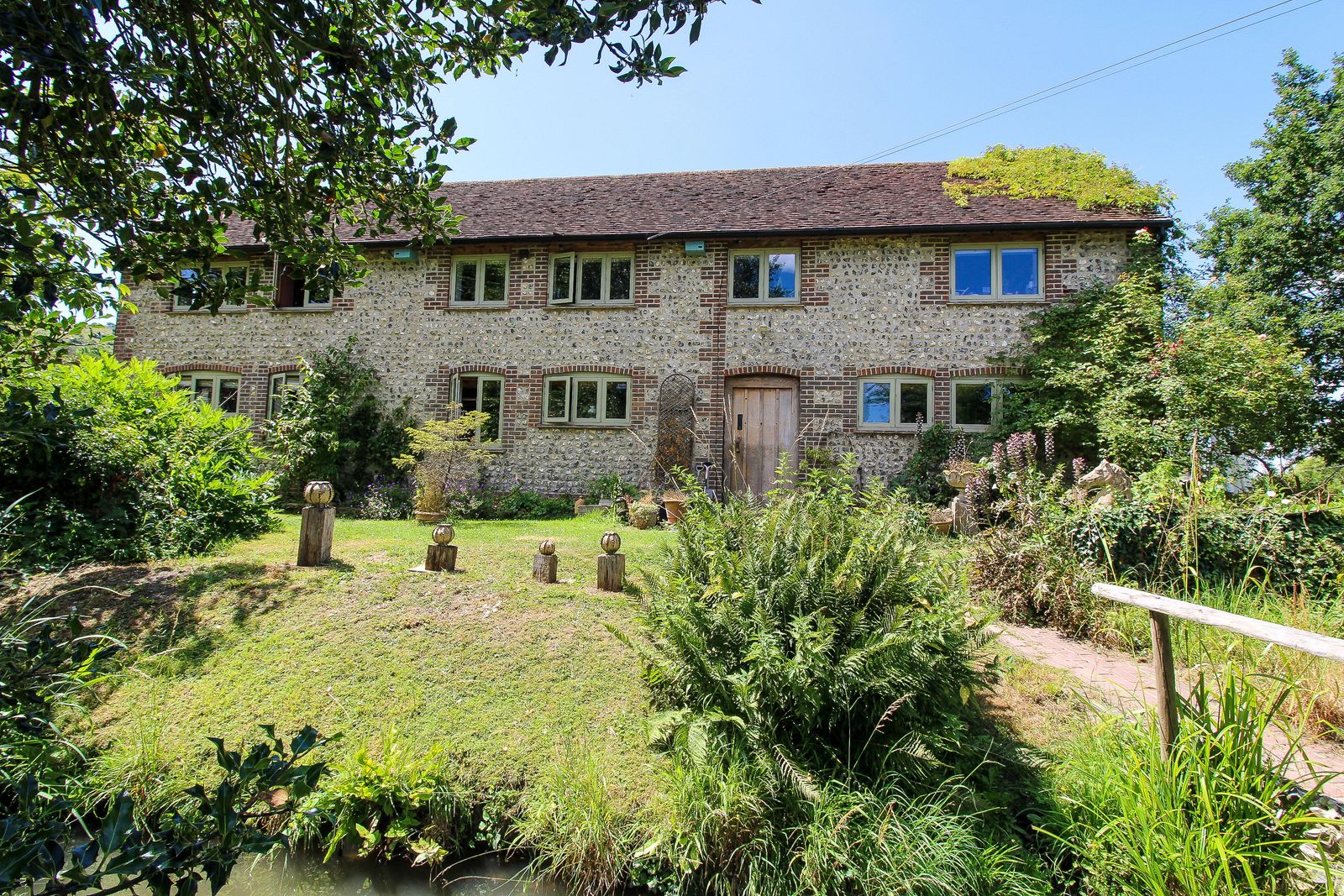 19 outstanding country homes, from £450,000 to £20 million, as seen in ...