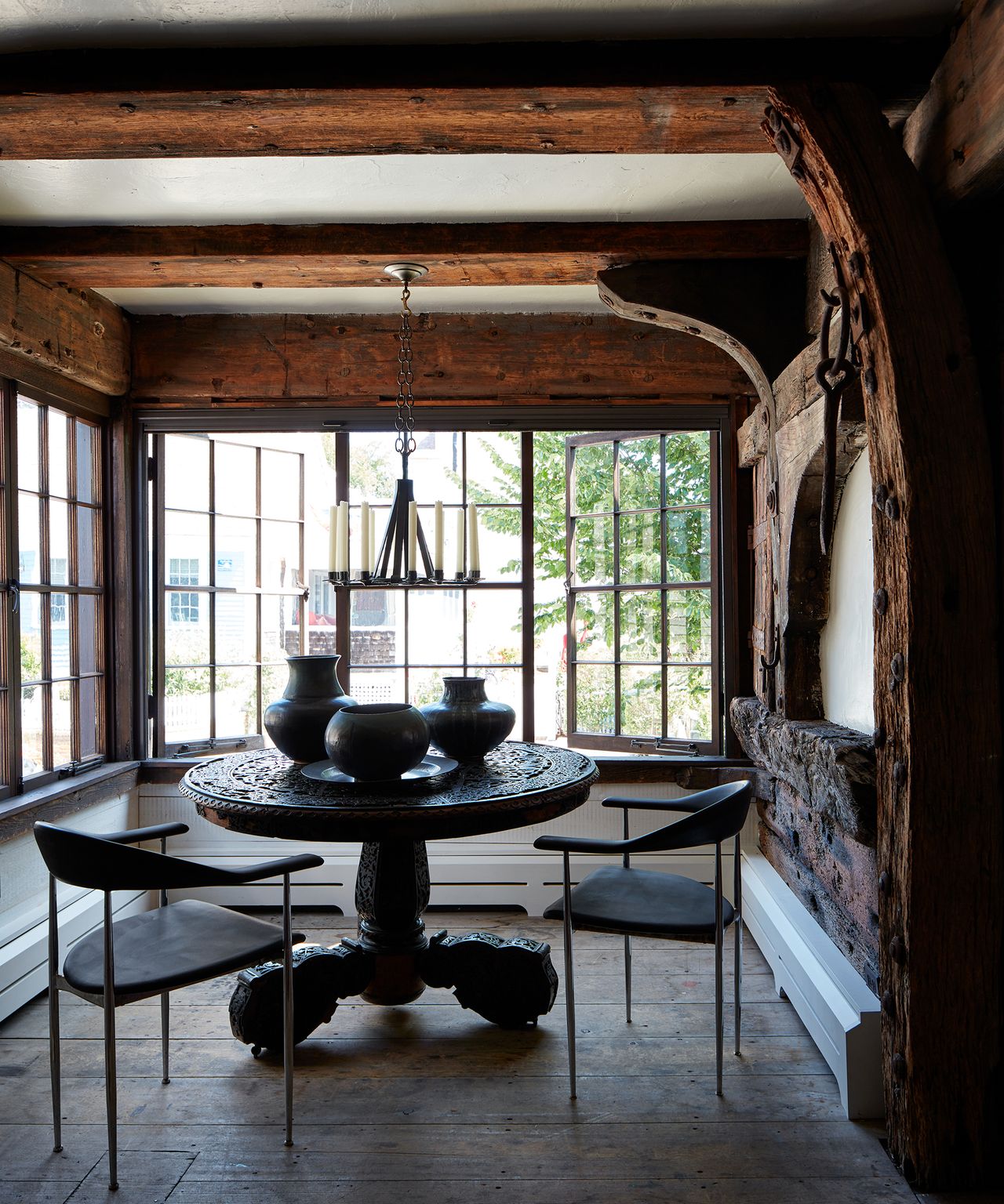 Take a tour of this Cape Cod home owned by Hollywood hitmaker Ryan ...