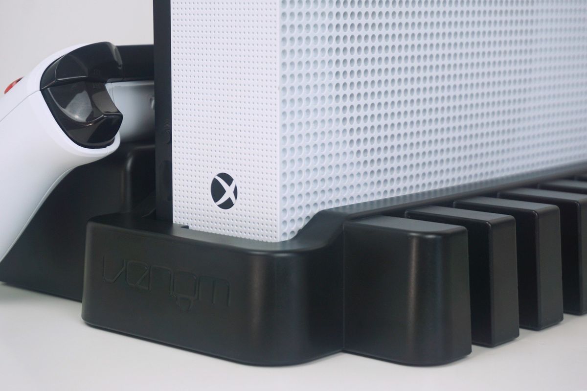 Venom Xbox One Vertical Charging Stand [Review]: Compact Storage ...