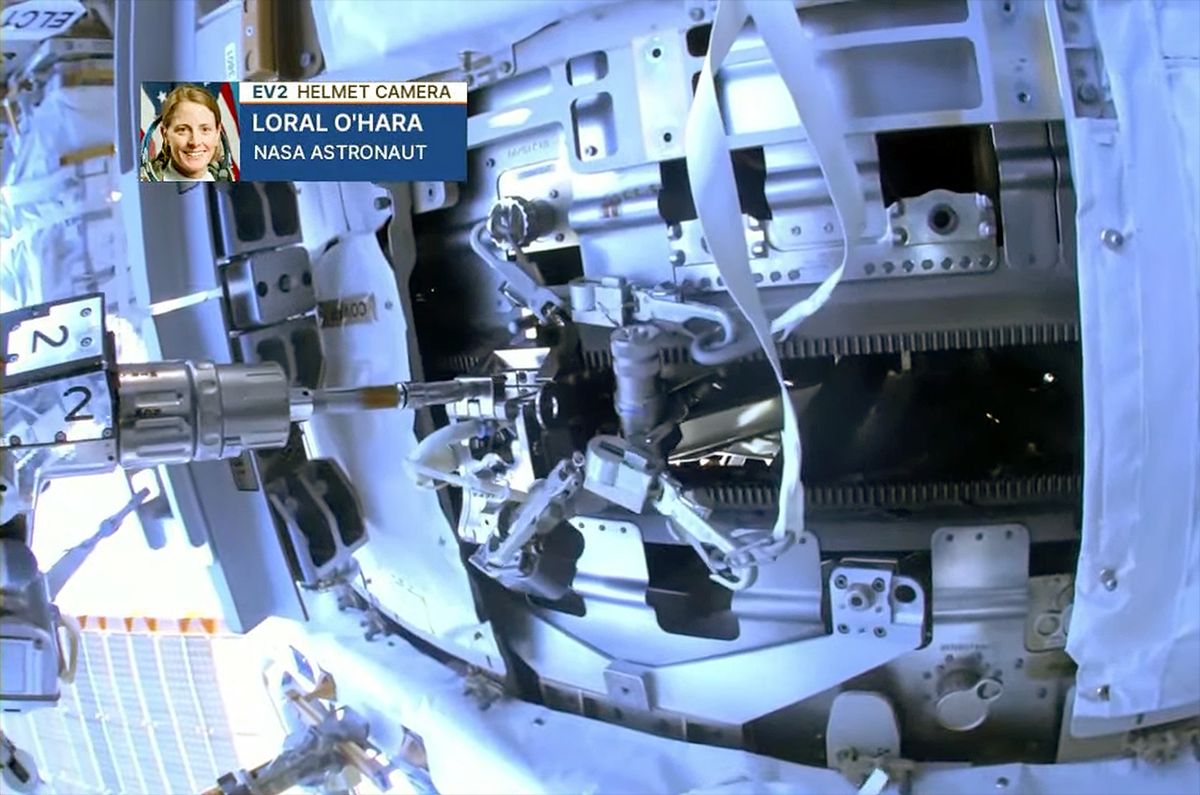 NASA astronauts complete 4th-ever all-female spacewalk outside space ...