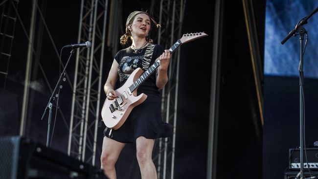 Watch the historic interview that introduced the real David Bowie to ...