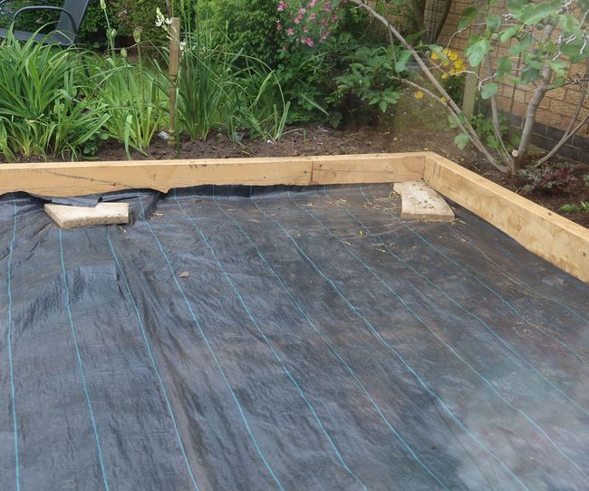 How to stop weeds in block paving: 7 fail-safe methods | Homebuilding