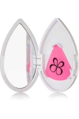 Cat Eye Tool Beauty Blender Guitar Pick - Winged Cat Eye Liner Hack ...