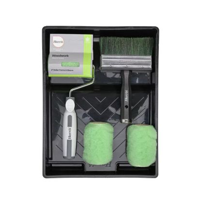 Painting fence panels with a sponge - is this viral fence painting hack ...