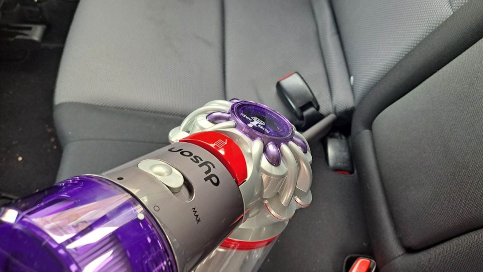 I finally tried the Dyson Car + Boat in my car — and it’s the ultimate ...