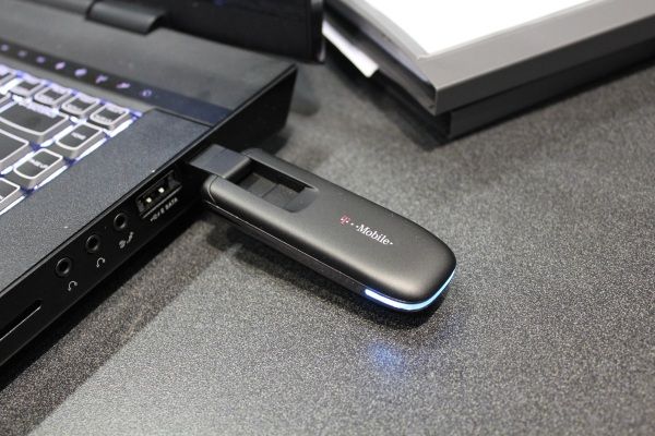 Hands-on: T-Mobile's 42 Mbps Rocket 3.0 Faster Than LTE? | Laptop Mag