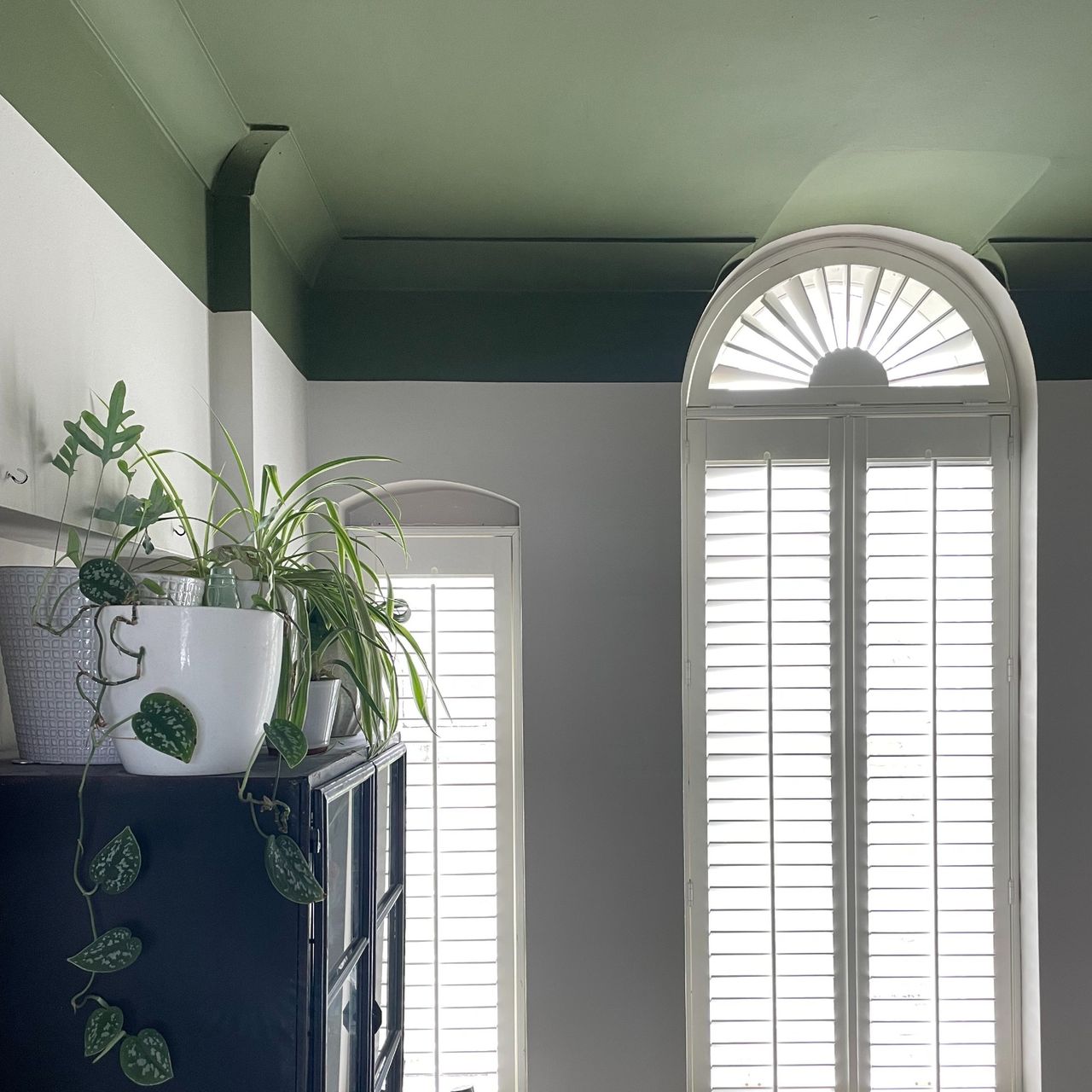 Olive green is the fresh new colour trend of this spring | Ideal Home