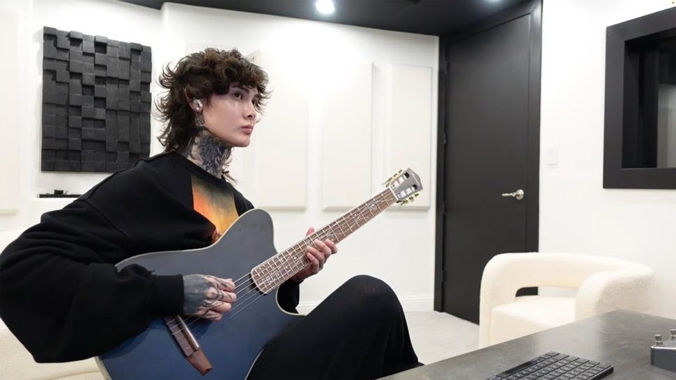 Watch Tim Henson’s masterful unplugged rendition of Polyphia’s ...