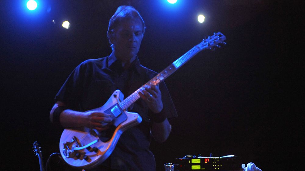 Duane Denison: ”I think a solo should break away from the song itself ...