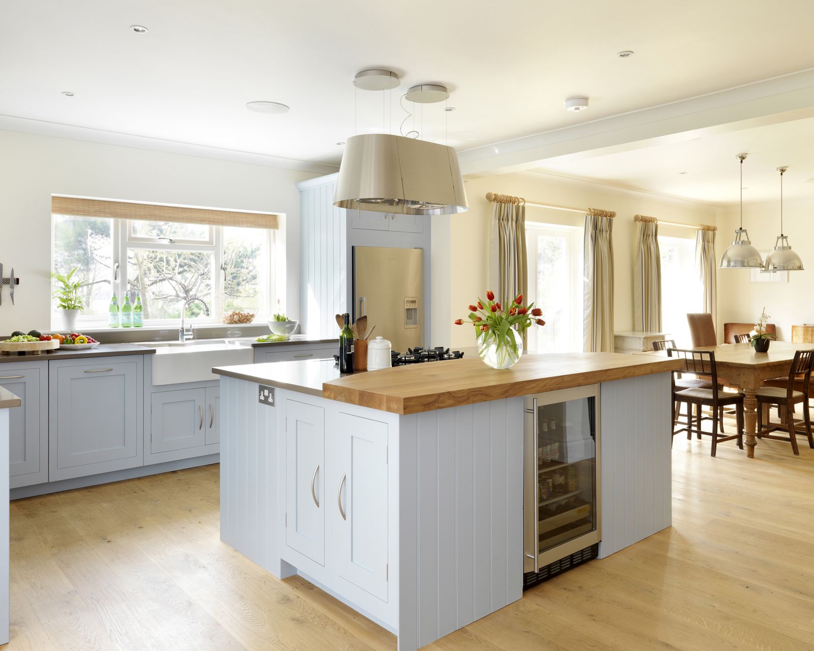 Kitchen curtain ideas: 10 softening drapery styles | Homes and Gardens