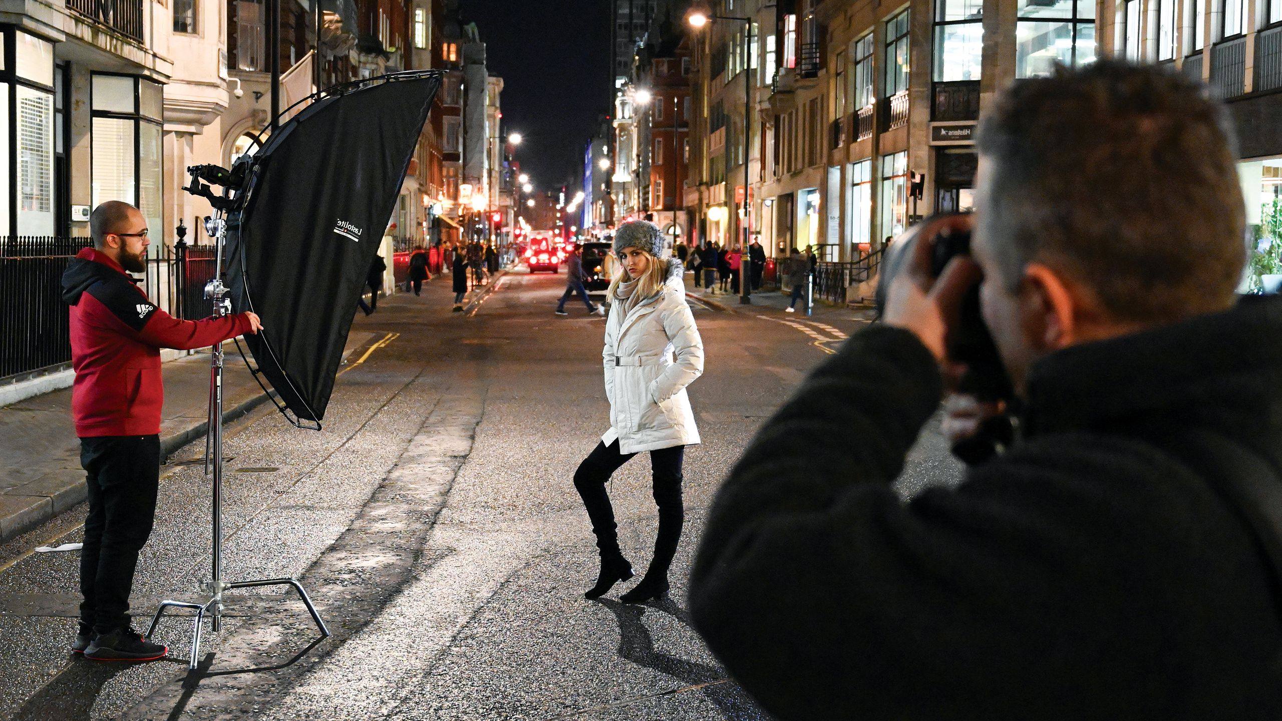 Low light photography: shoot seasonal portraits and holiday headshots ...