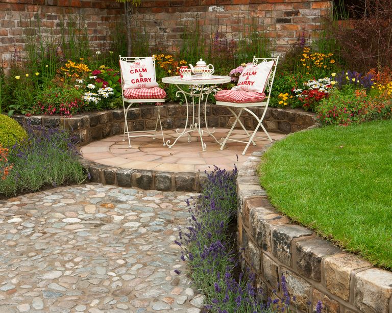 Paving ideas for small gardens: 12 options for compact yards | Gardeningetc