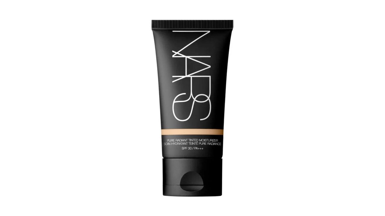 12 best lightweight foundations for sheer cover and hydration | Woman ...