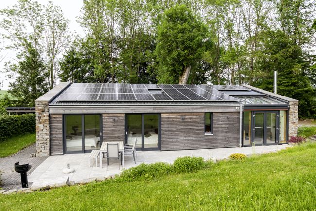 Solar Thermal: Complete Guide to the Pros, Cons and Costs | Homebuilding