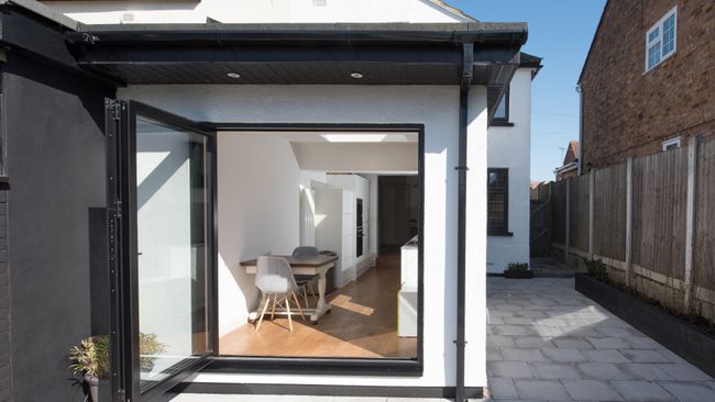 House Rendering: Types of Render, Colours, Costs and More | Homebuilding