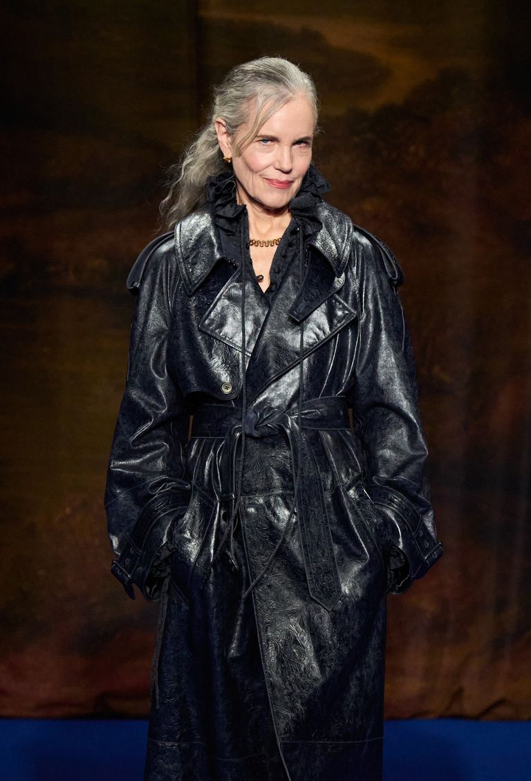 Burberry A/W 2025 beauty: a runway cast with long hair | Wallpaper*