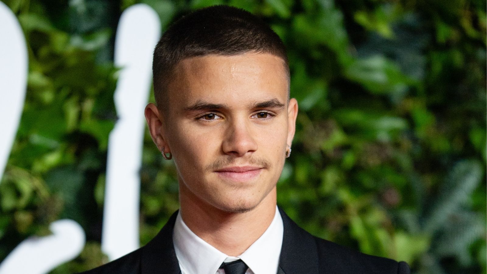 Coffee experts love Romeo Beckham's $6000 espresso maker