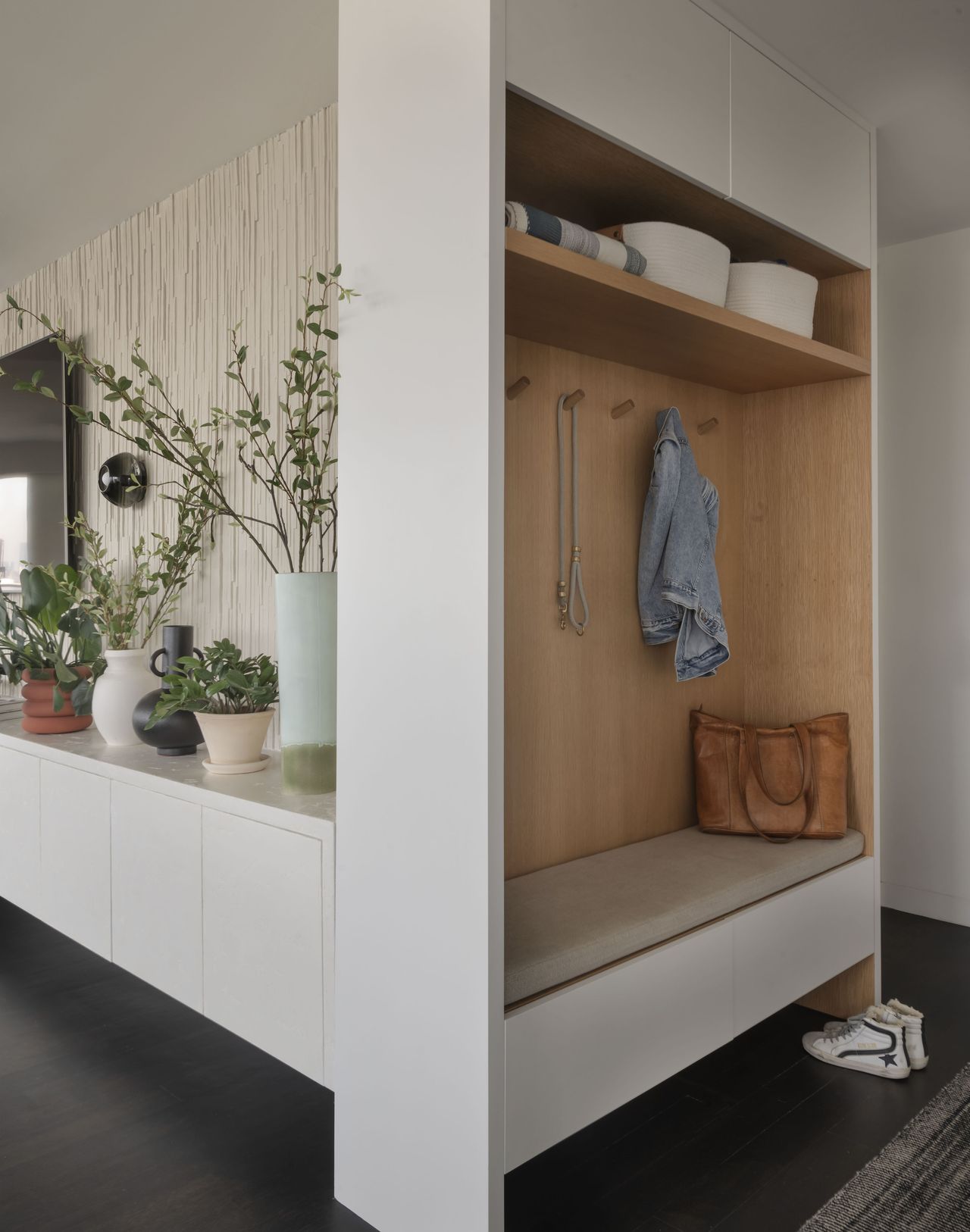 How do I make the most of my small hallway? Experts reveal their top ...