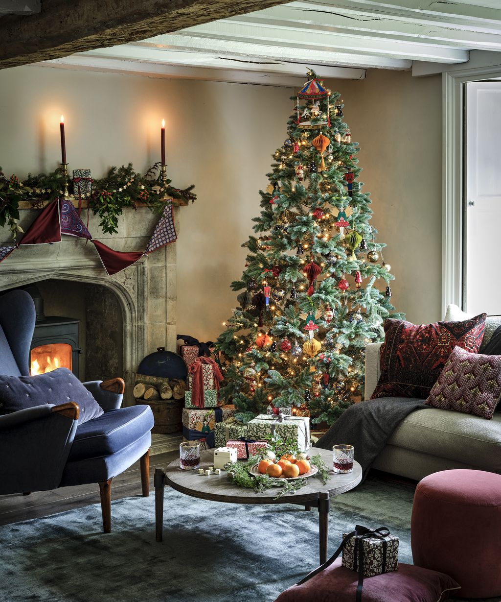Christmas color schemes: palettes to inspire your festive decor | Homes ...