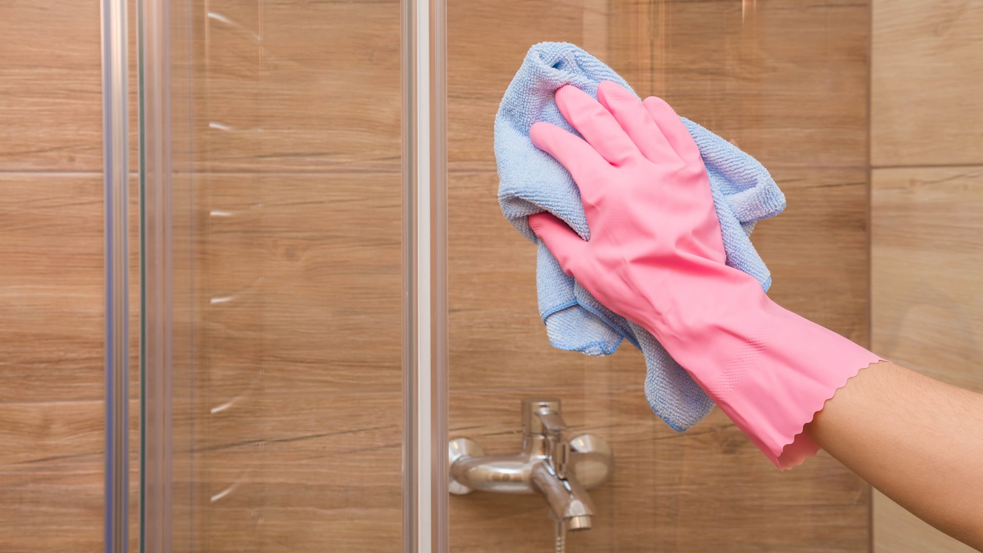 How To Clean A Glass Shower Door — Top Tips To Remove Water Marks Tom
