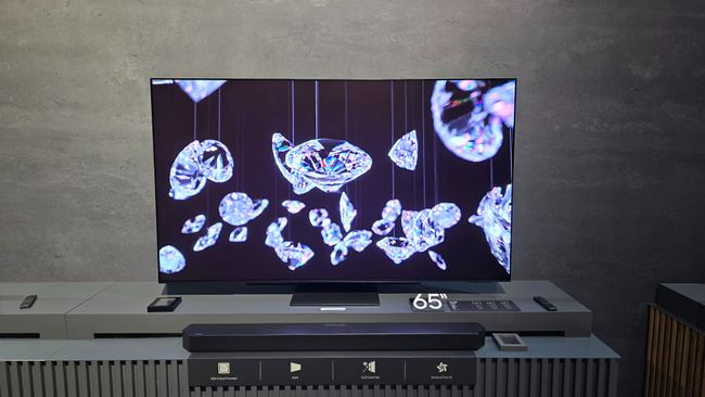 What is local dimming? Full-array and edge-lit backlighting explained ...