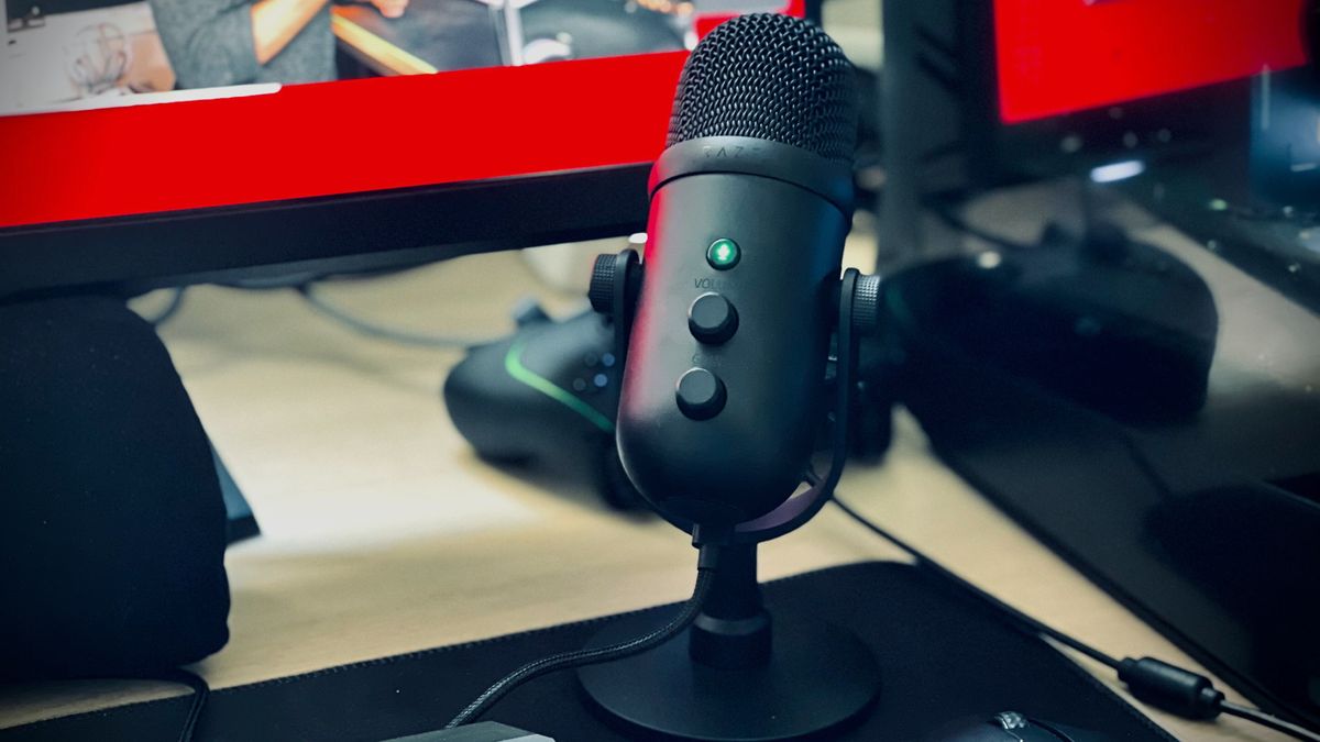 Razer Seiren V2 Pro microphone review | PC Gamer