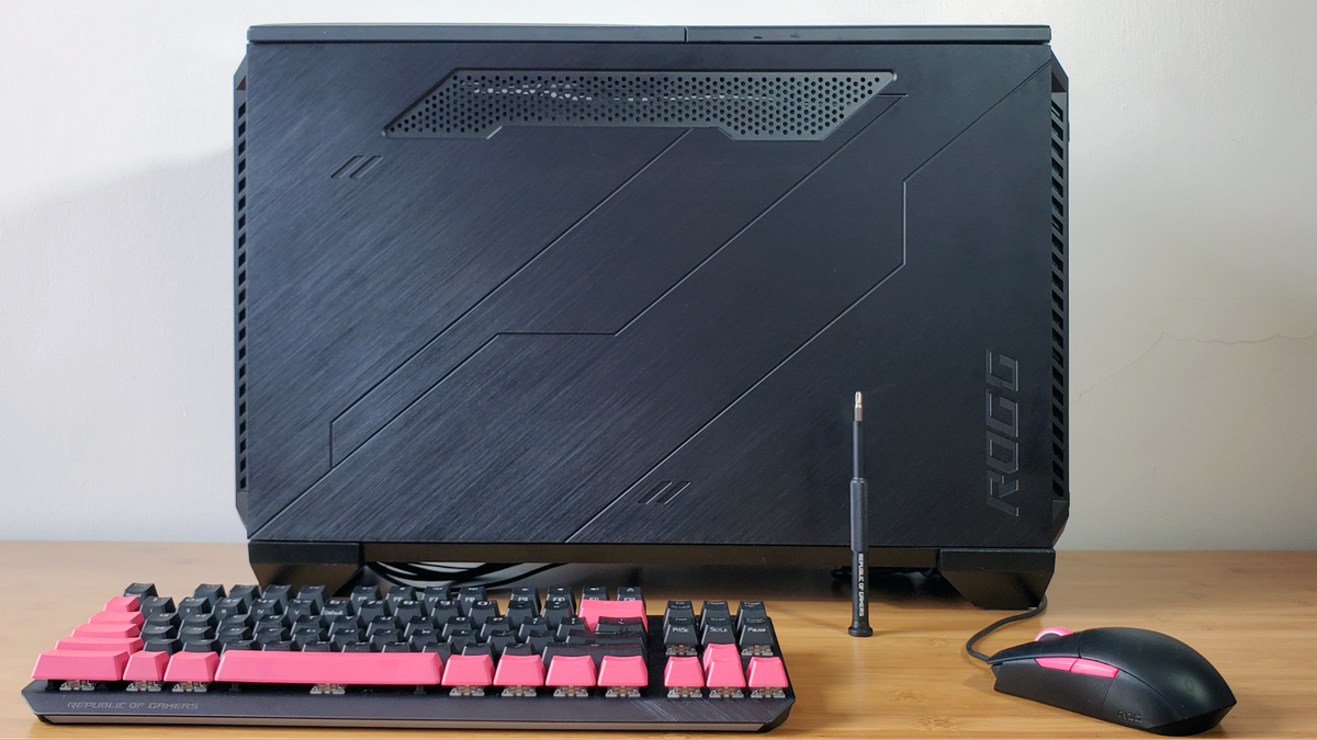 Building in Asus’ ROG Z11 ITX Case: Pretty Impracticalities | Tom's ...
