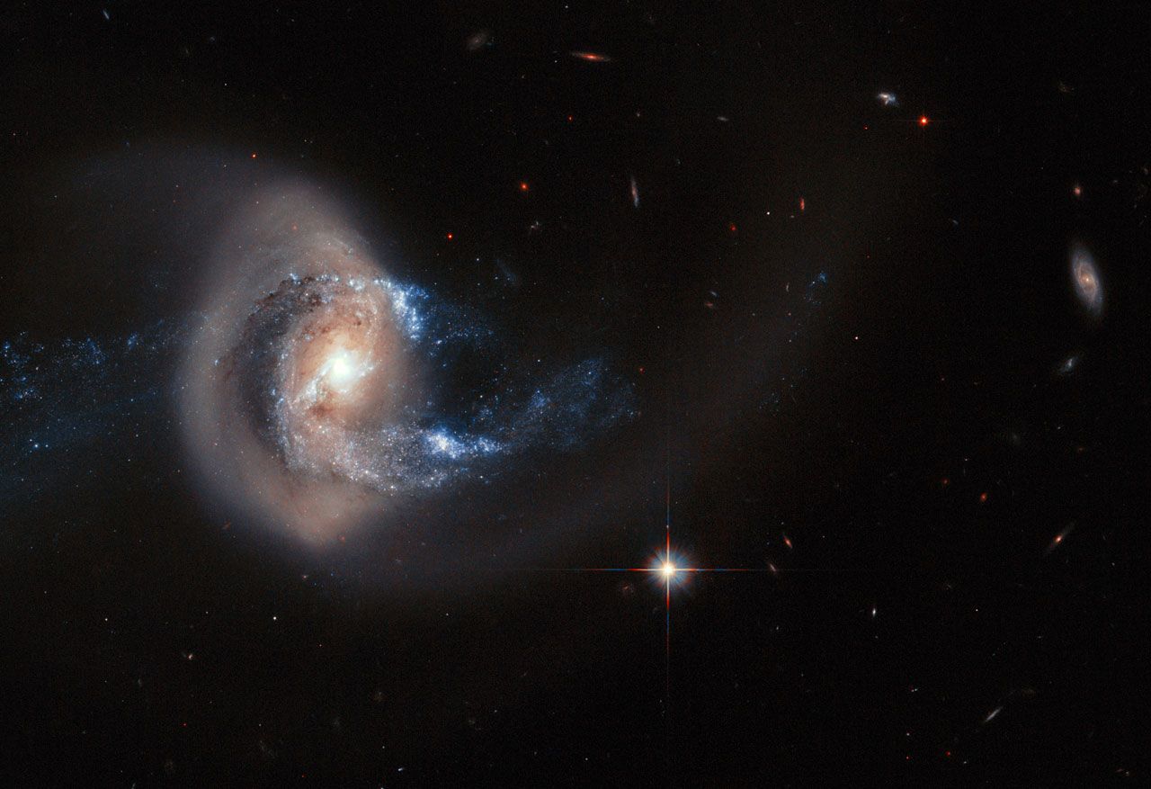 Galaxy Merger Caught in Stunning Hubble Telescope Photo, Video | Space