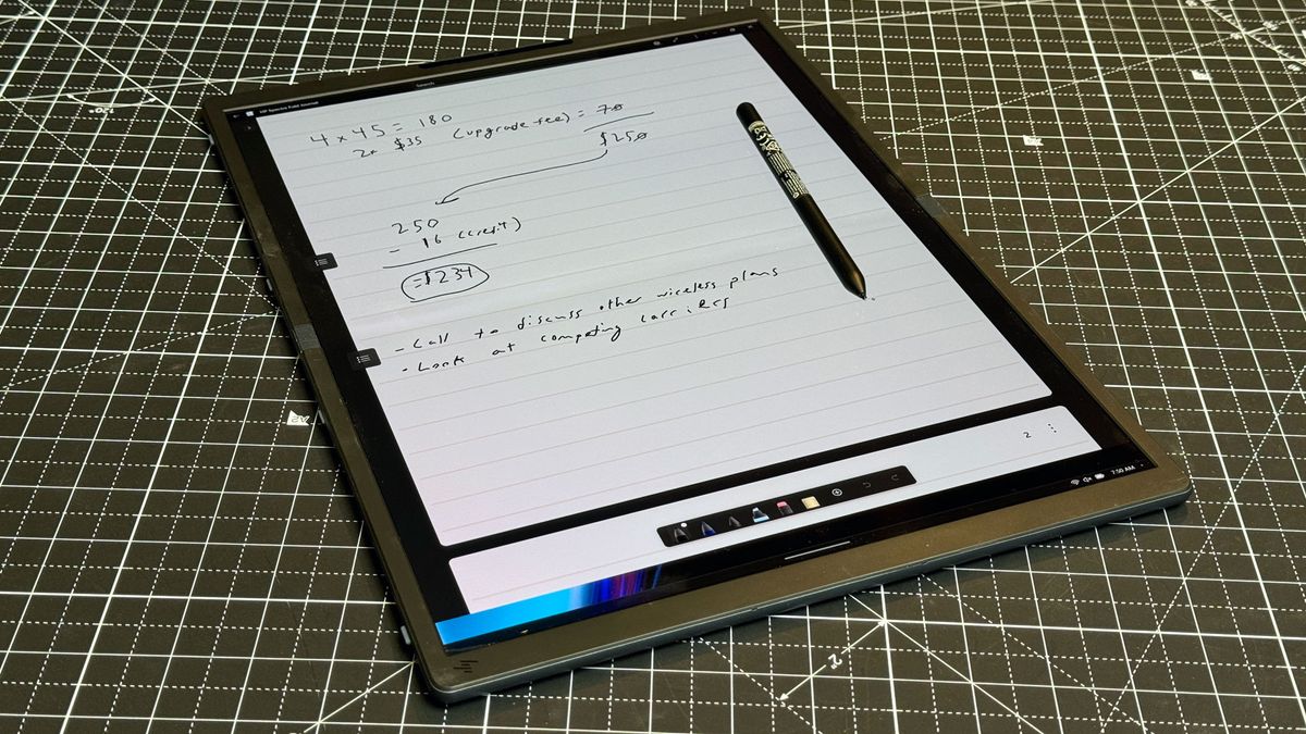 HP Spectre Foldable Review: Best Foldable, but for How Much? | Tom's ...