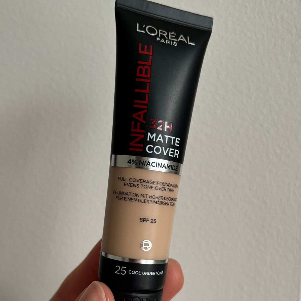 The Best Foundations For Oily Skin 2024: 11 tried & tested picks ...