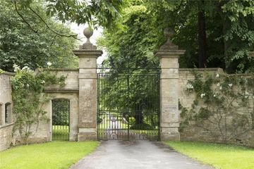 An idyllic country home with a breathtaking 17th century interior, plus ...