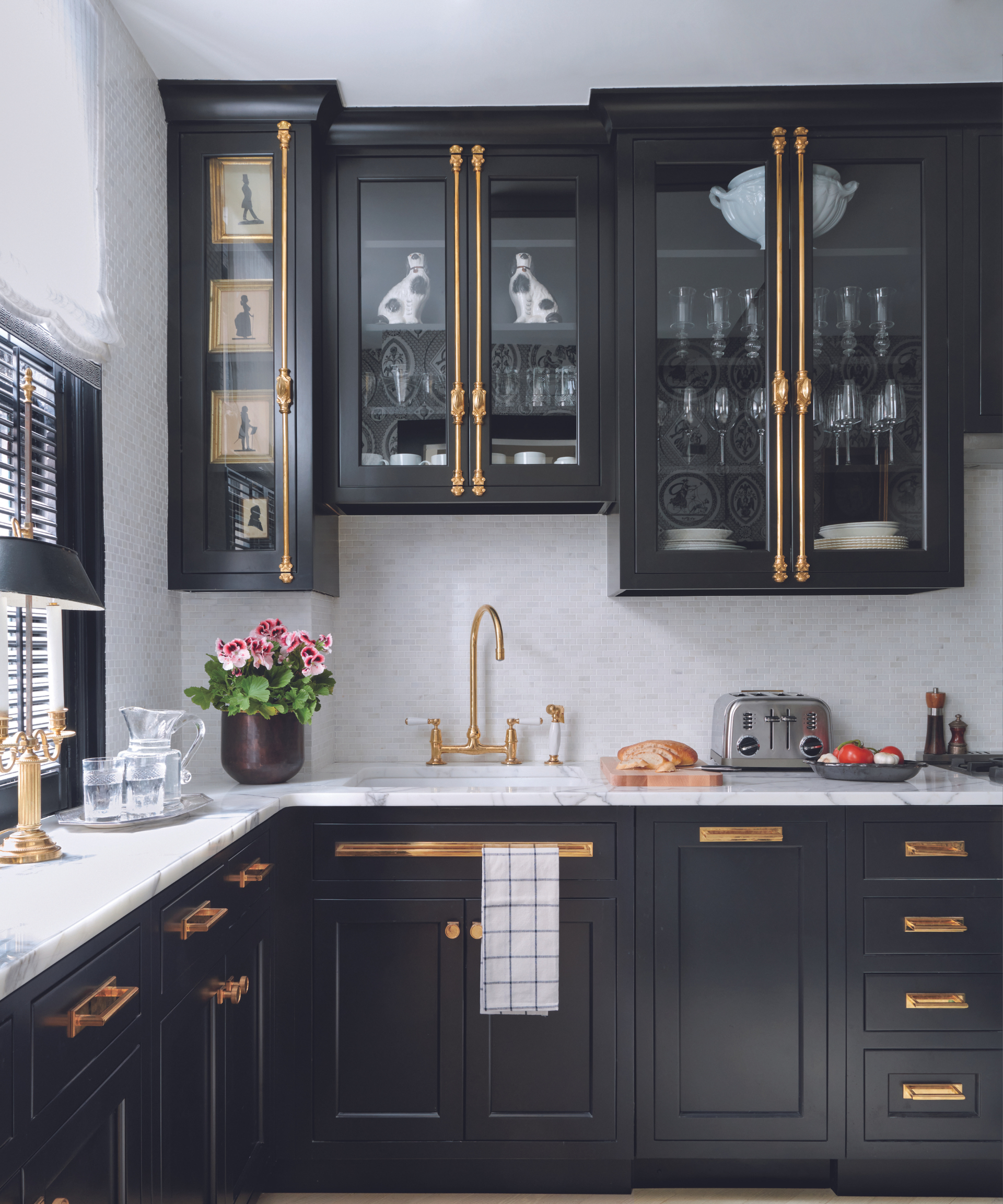 This jewel box Manhattan apartment is a collage of patterns inspired by ...