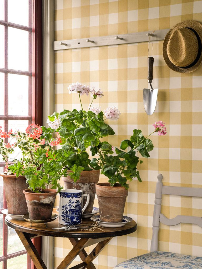 Decorating with gingham: 10 ways to use this classic print