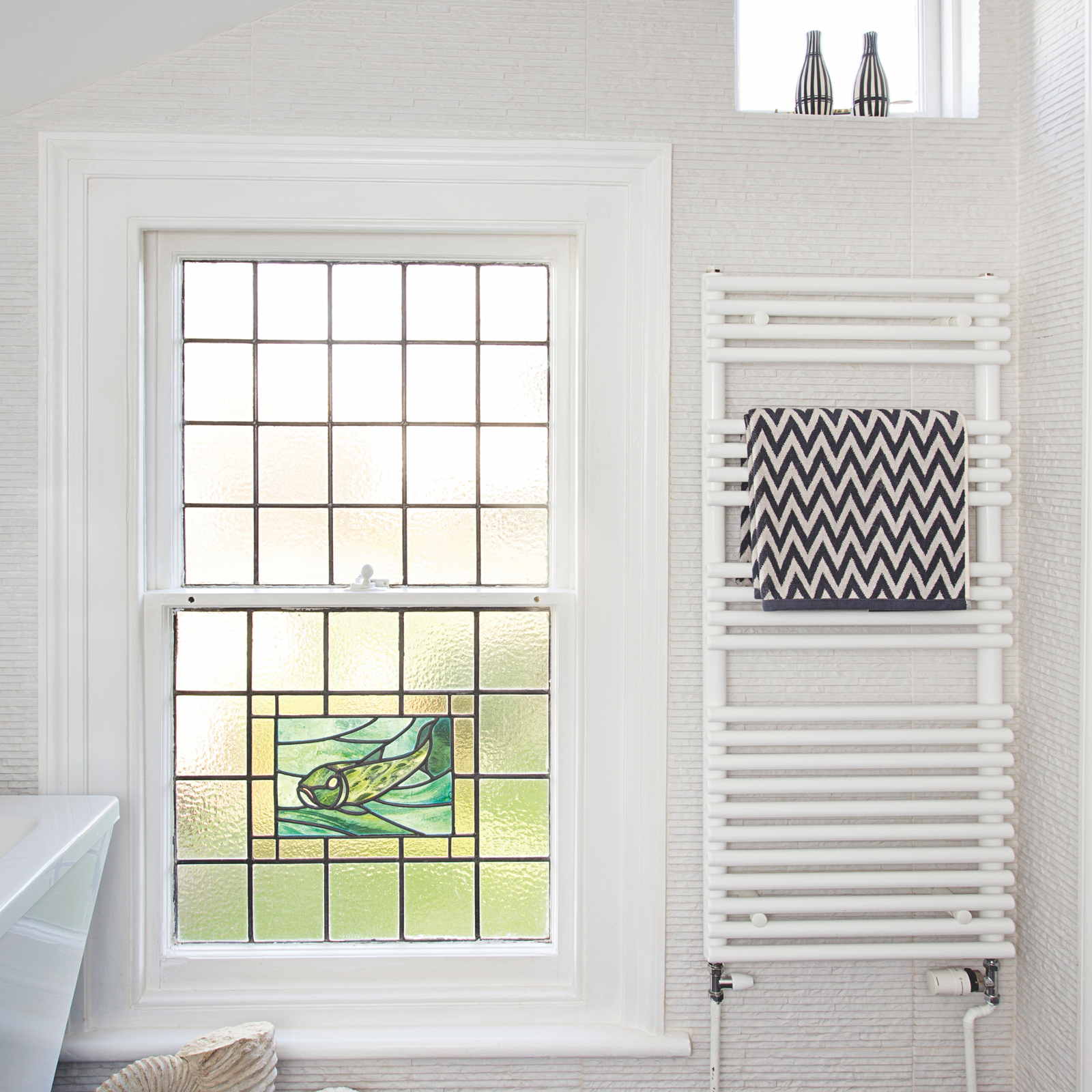 How to dry a room without a dehumidifier: expert tips | Ideal Home