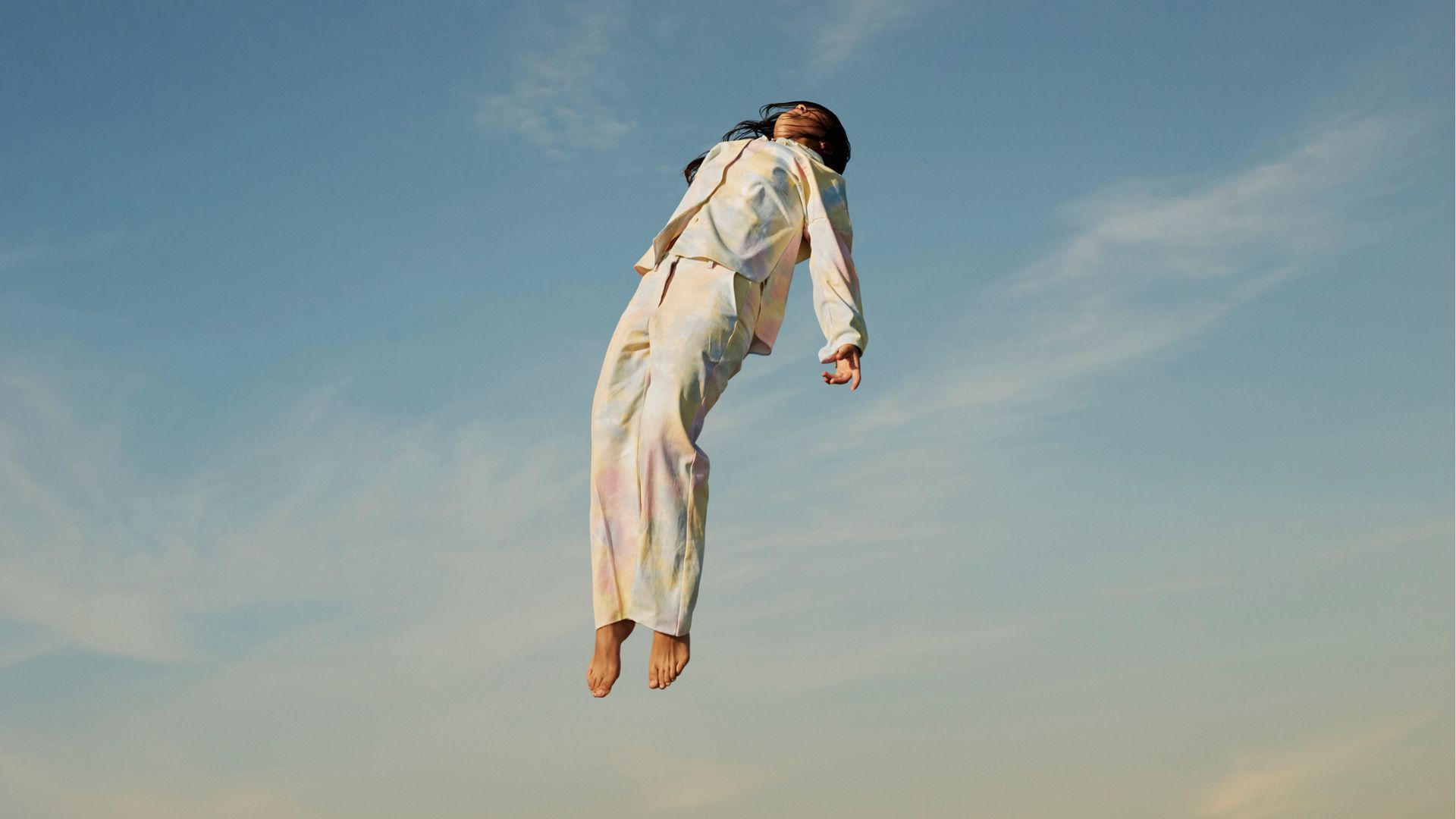32 common dreams and what they mean | Woman & Home