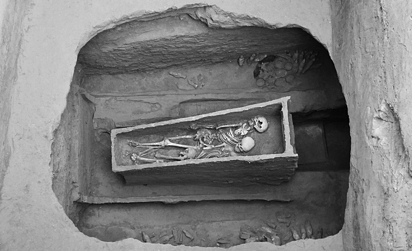 Ancient Tomb of Chinese General and Princess Filled with Figurines ...