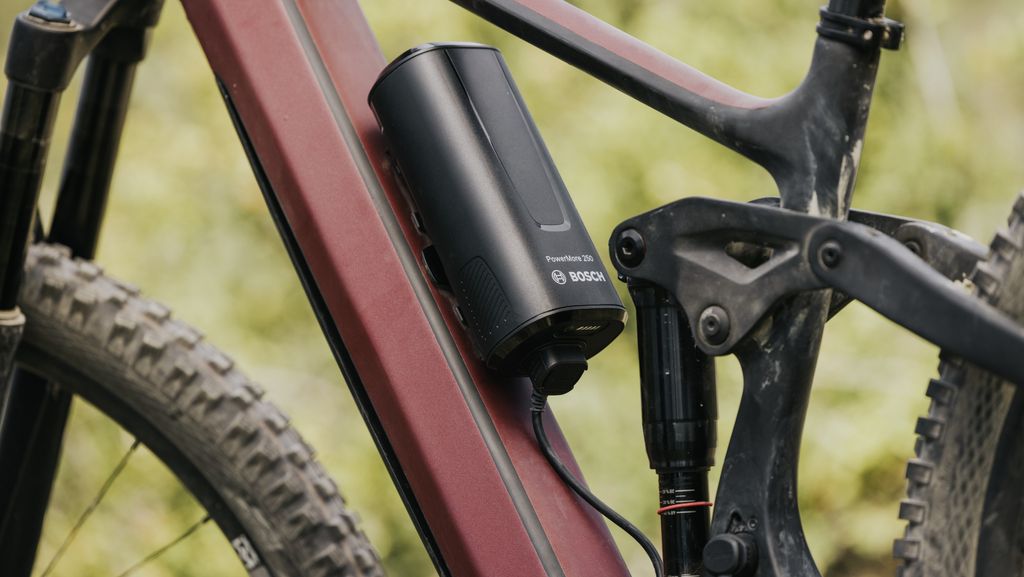 Bosch enters the lightweight e-bike motor market with the Performance ...